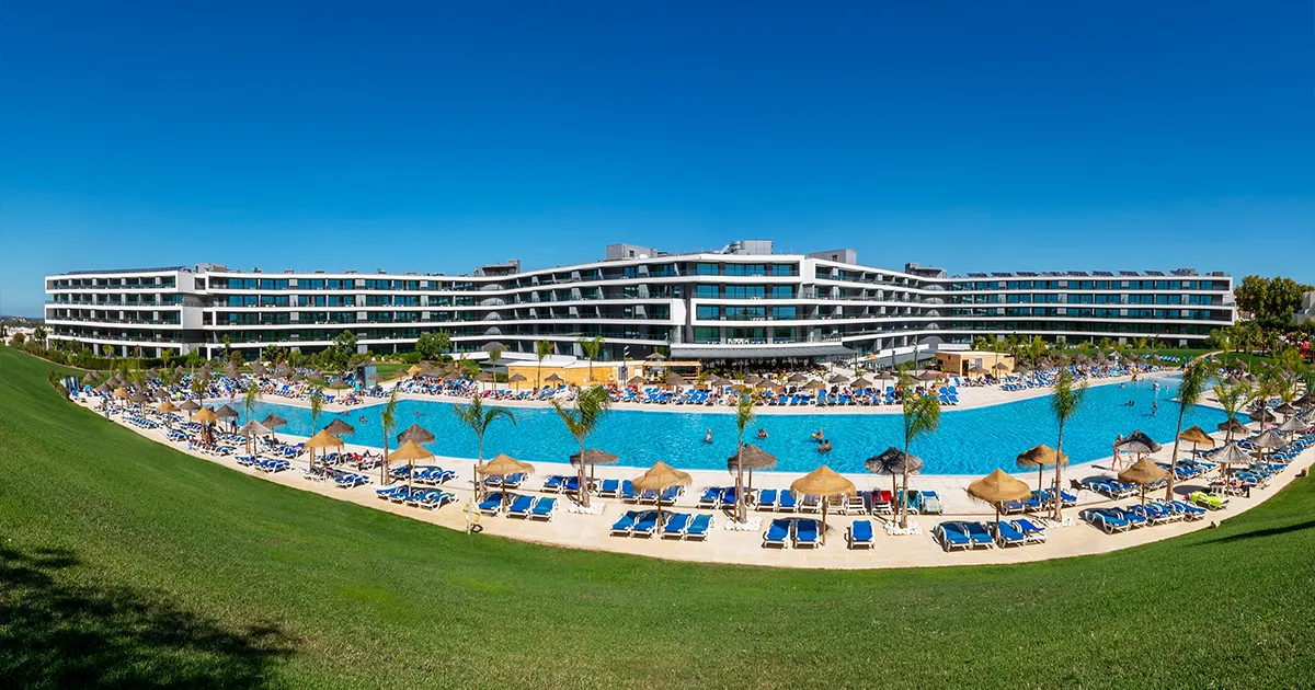 Online Booking - Step 1: Accommodation | RR Alvor Baía Resort