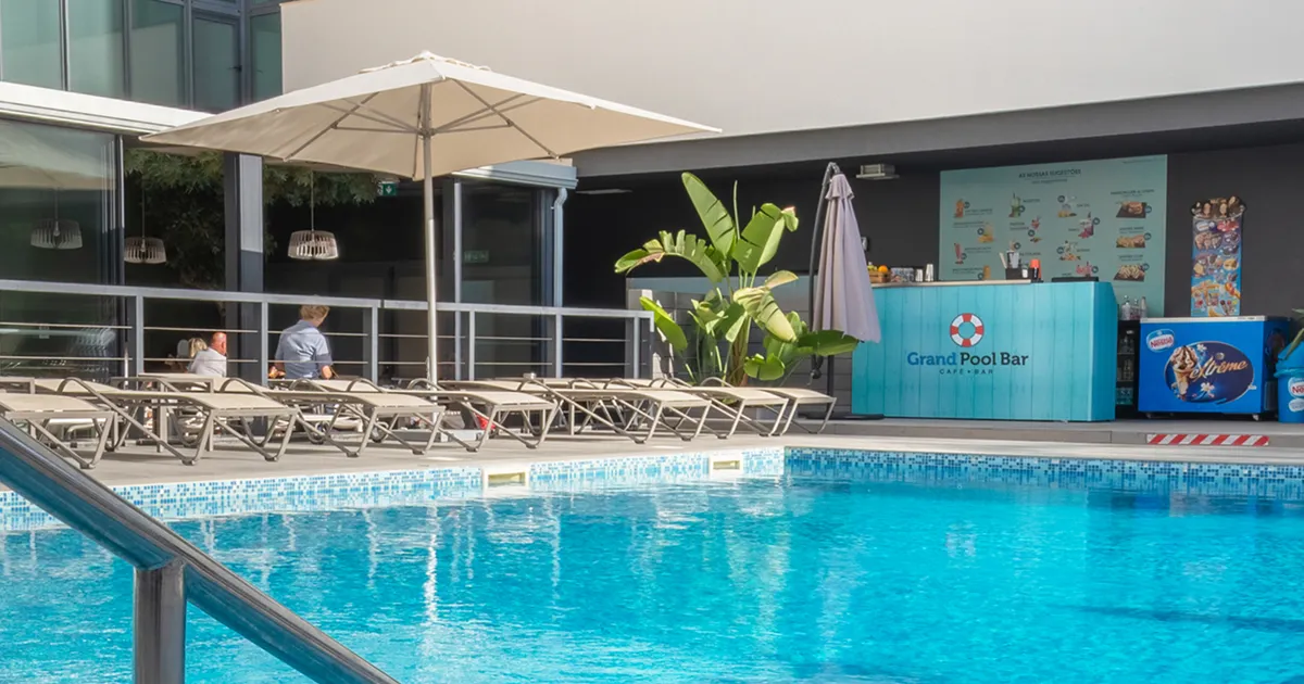 Grand Pool Bar | RR Hotel da Rocha